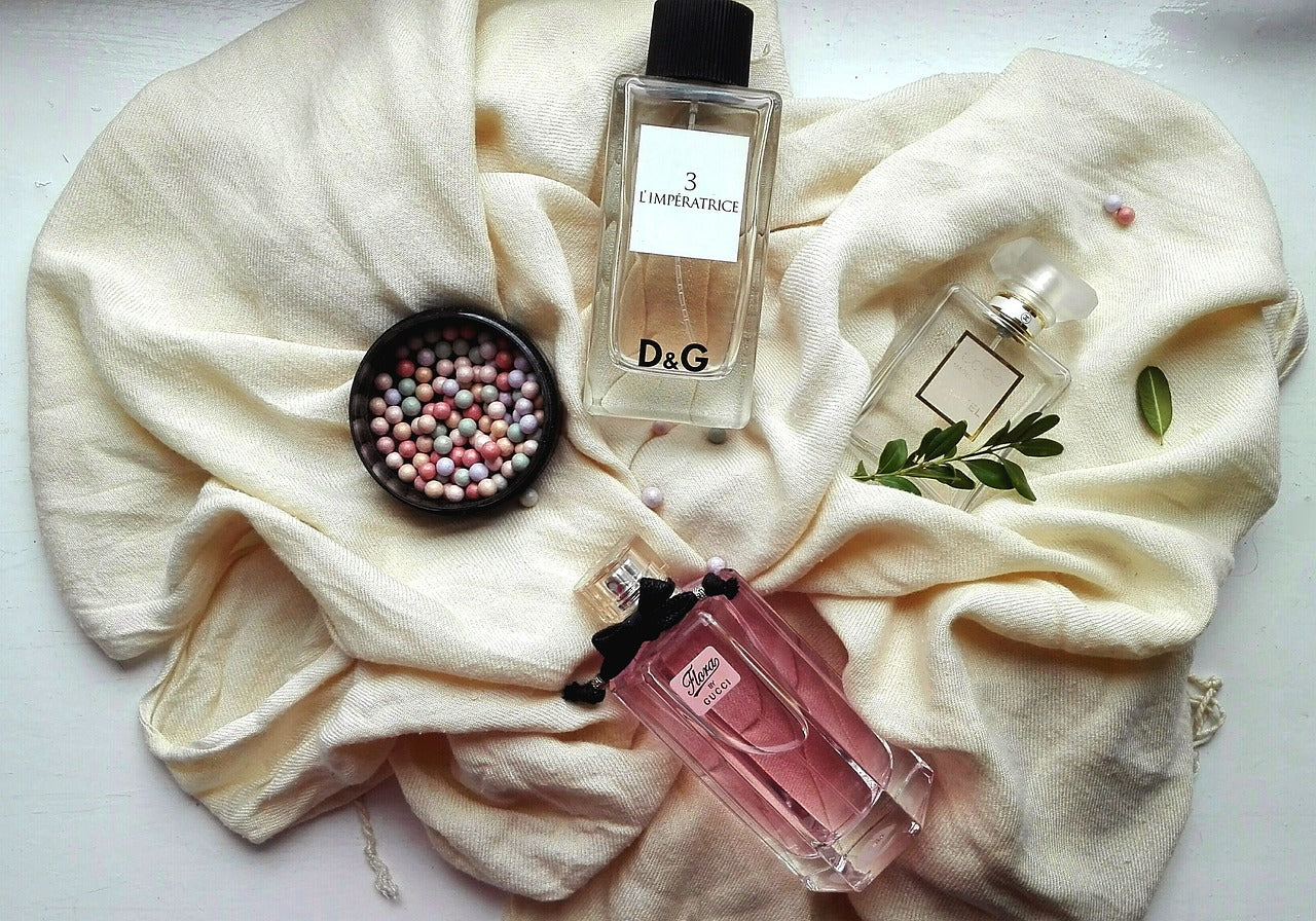 How to Remove Perfume Stains from Clothes: The Emergency Guide – SAINT SKEI